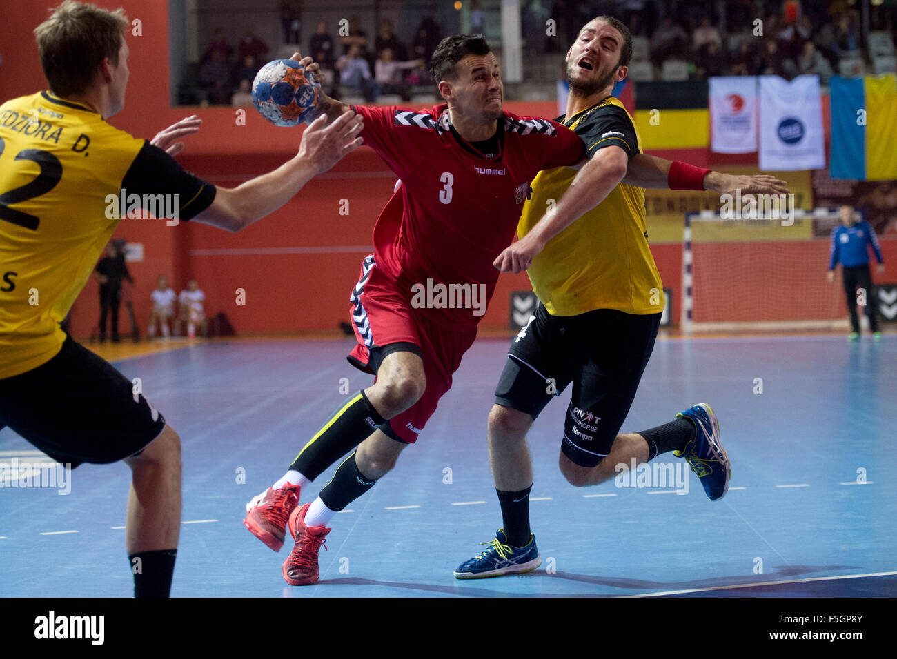 Prague, Czech Republic. 04th Nov, 2015. From left: Damian Kedziora of ...