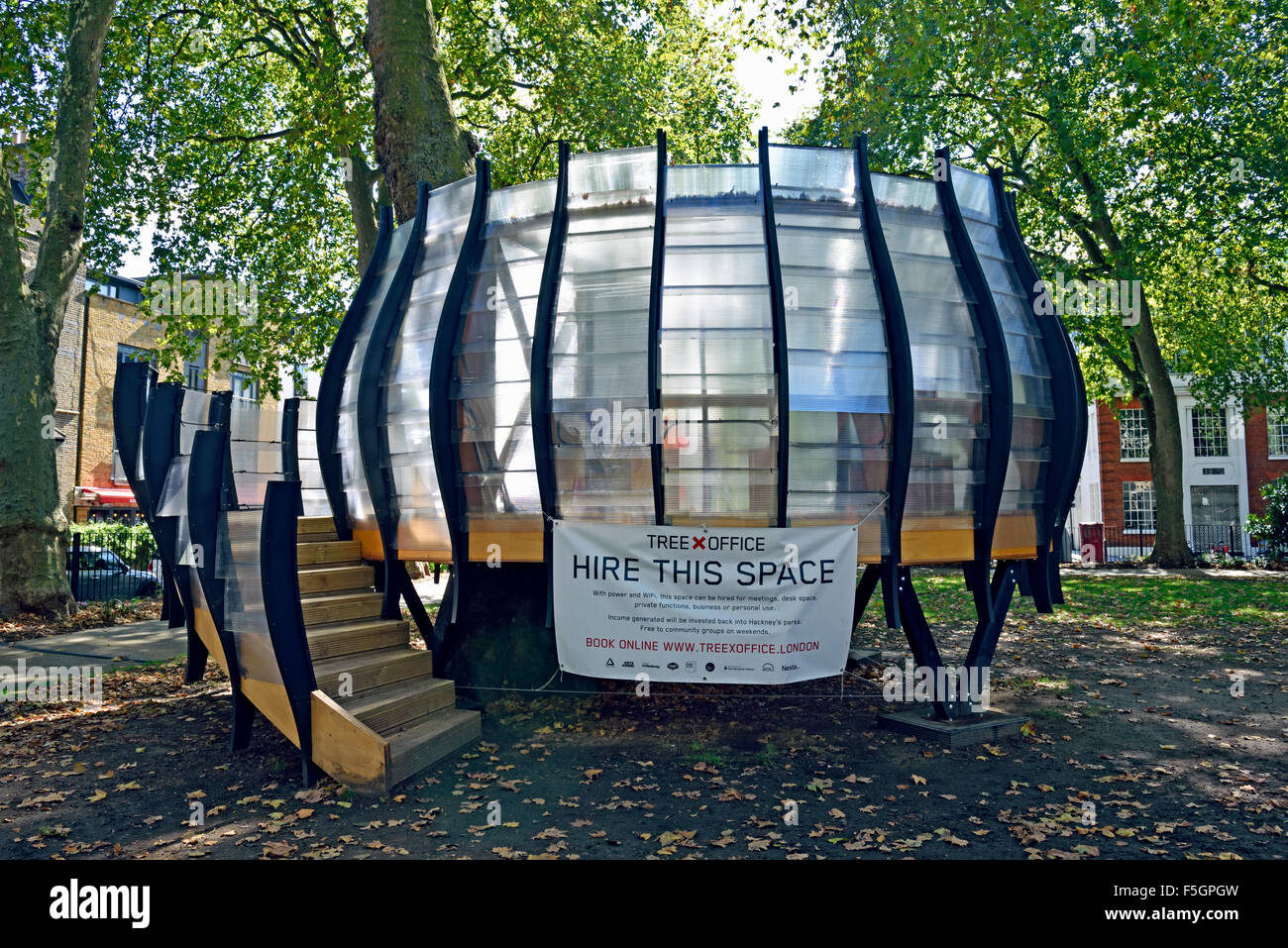 Tree x office london borough of hackney hi-res stock photography and ...