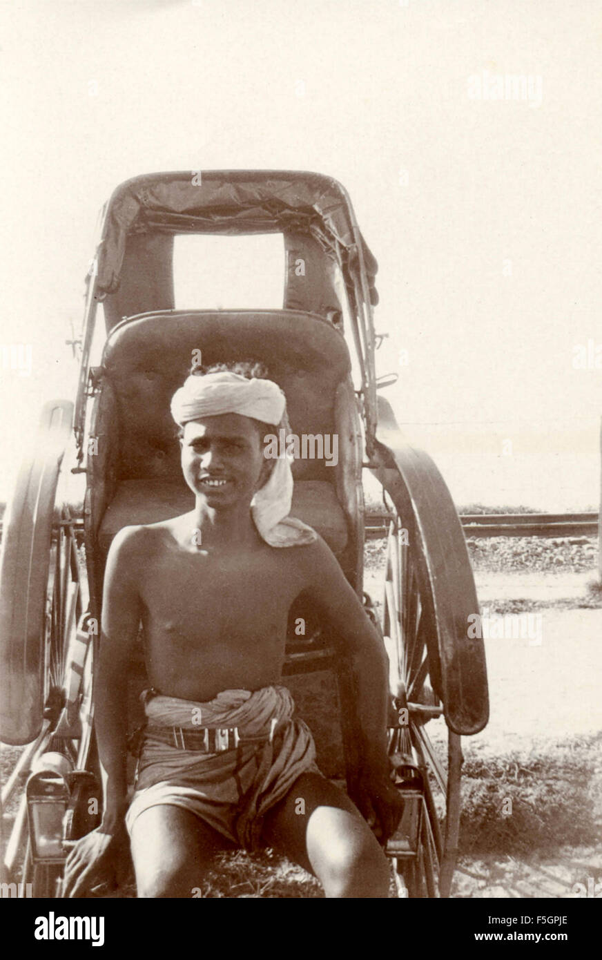 1920s rickshaw hi-res stock photography and images - Alamy