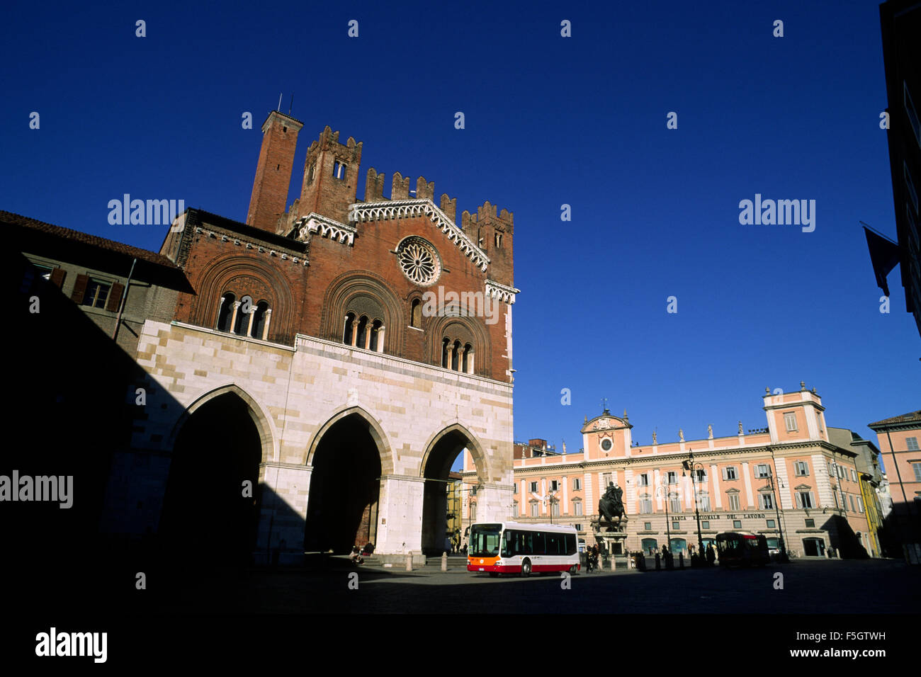 Italy, Emilia Romagna, Piacenza, Piazza Cavalli, palace called "Il ...