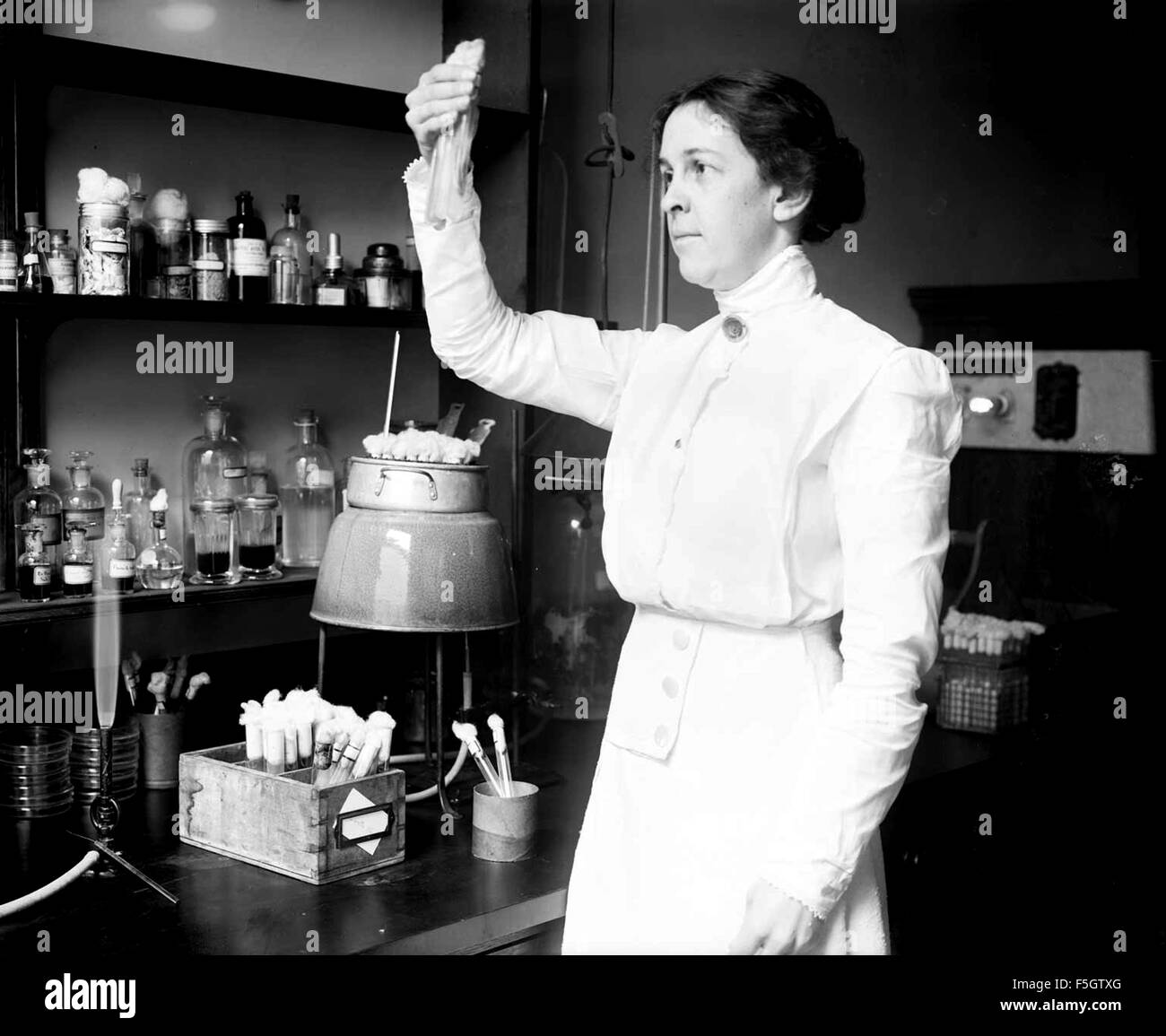 ALICE CATHERINE EVANS (1881-1975) American microbiologist about 1915 ...
