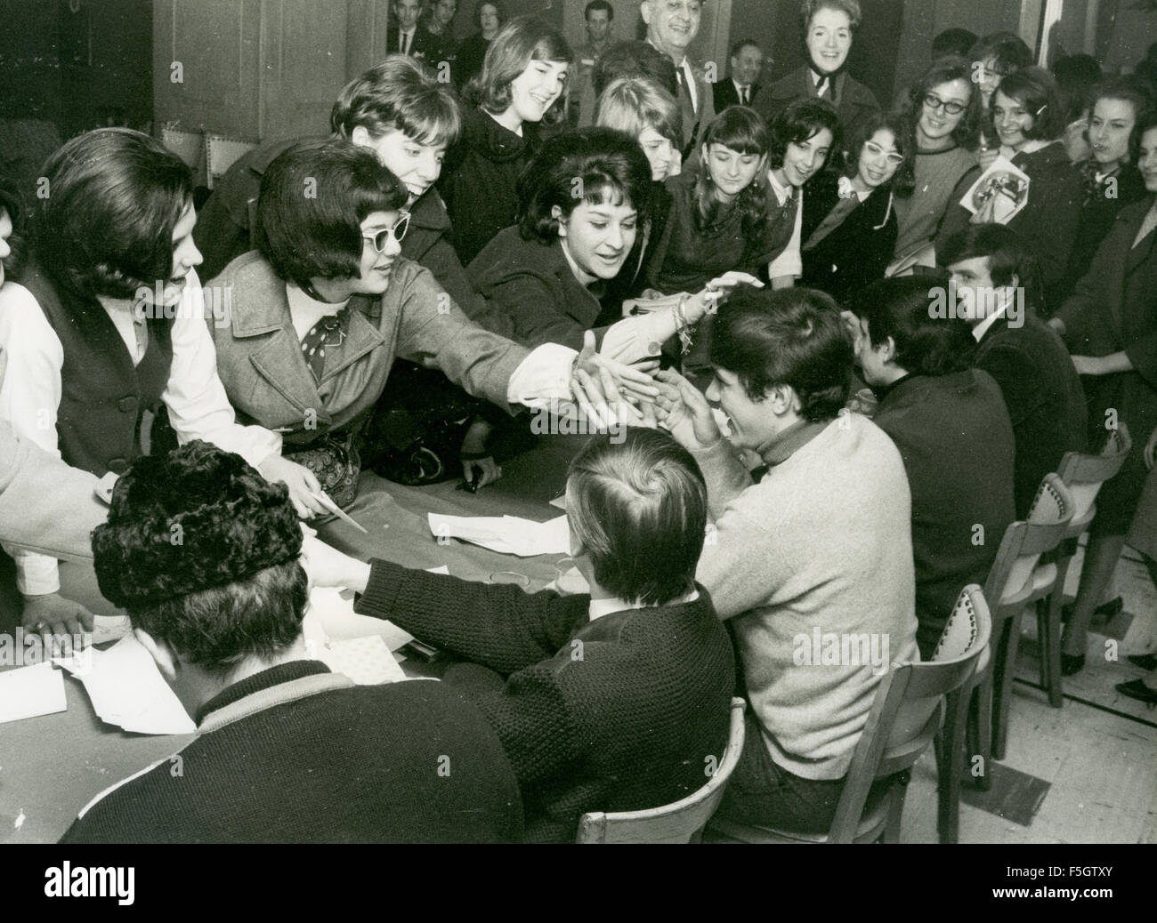 THE DAVE CLARK FIVE English pop group in New York in 1964 signing ...