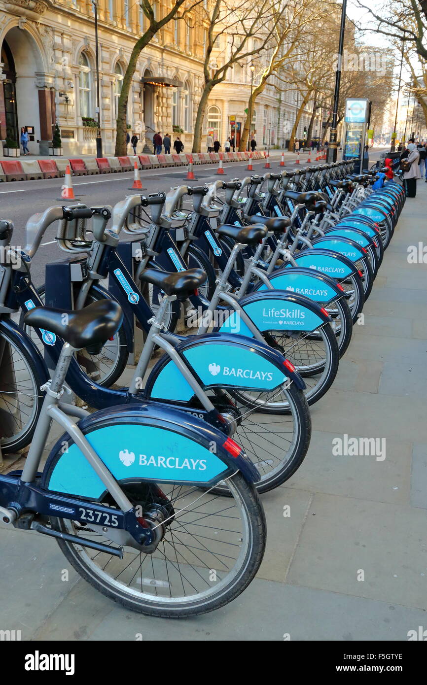 Boris Bikes in London Stock Photo - Alamy
