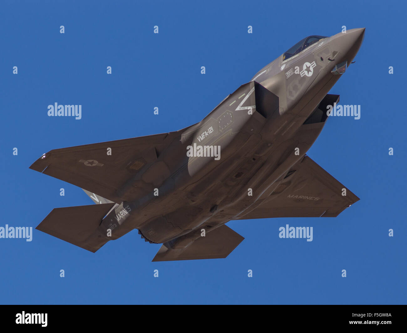 F35 hi-res stock photography and images - Alamy