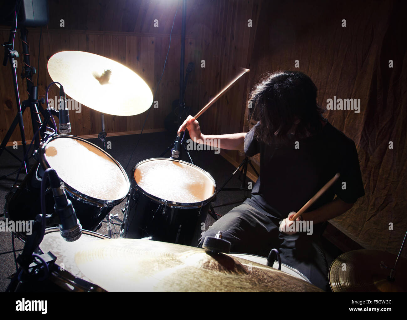 Rock and roll drummer Stock Photo - Alamy