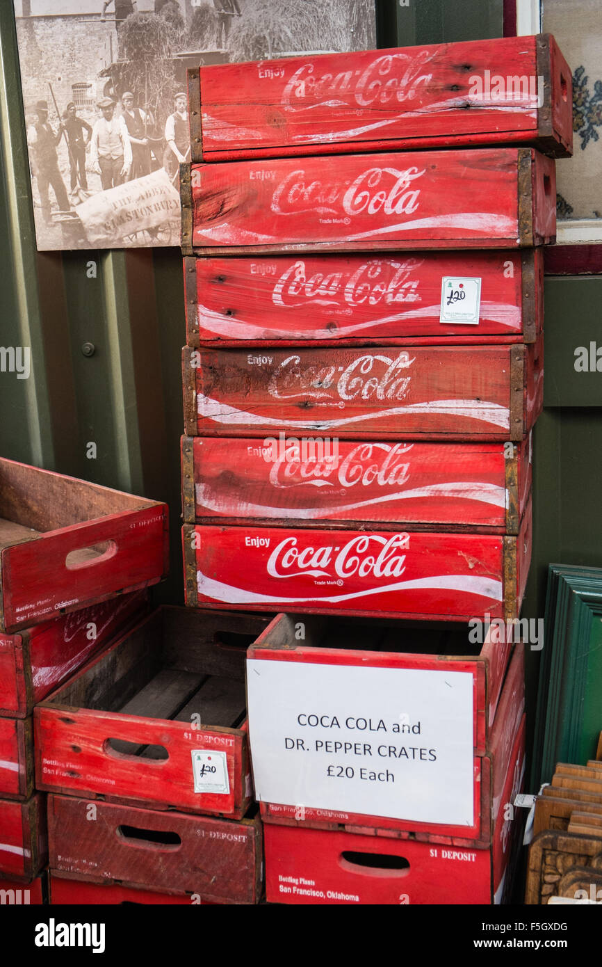 Coca cola crates hi-res stock photography and images - Alamy