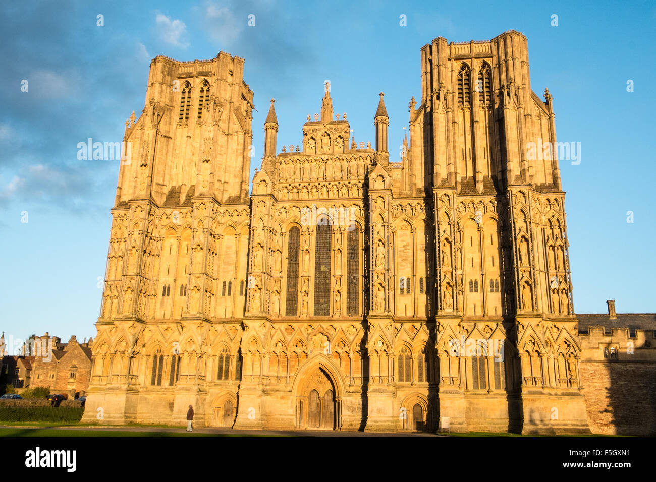 West front wells cathedral in hi-res stock photography and images - Alamy