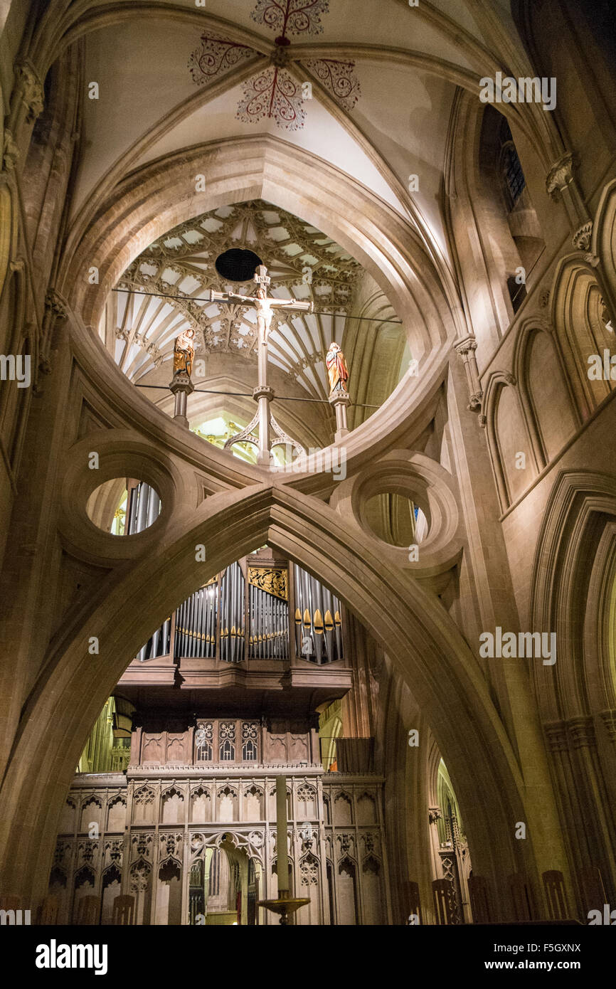 The Scissor Arches in Wells Cathedral, Somerset Stock Photo - Alamy