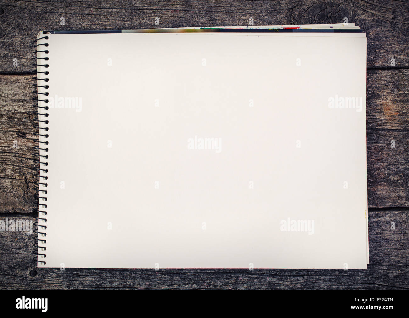 Blank paper sheet hi-res stock photography and images - Alamy