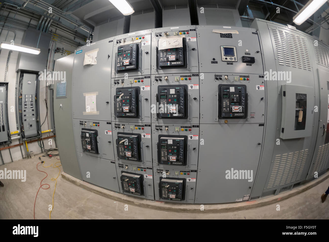 Electrical distribution hi-res stock photography and images - Alamy