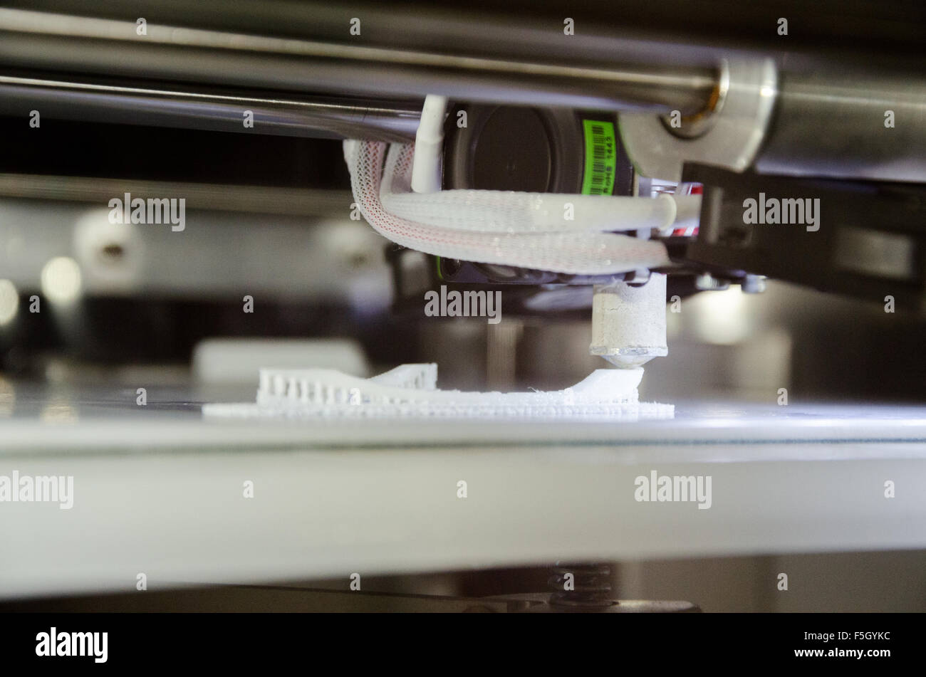 3d printing machine close hi-res stock photography and images - Alamy