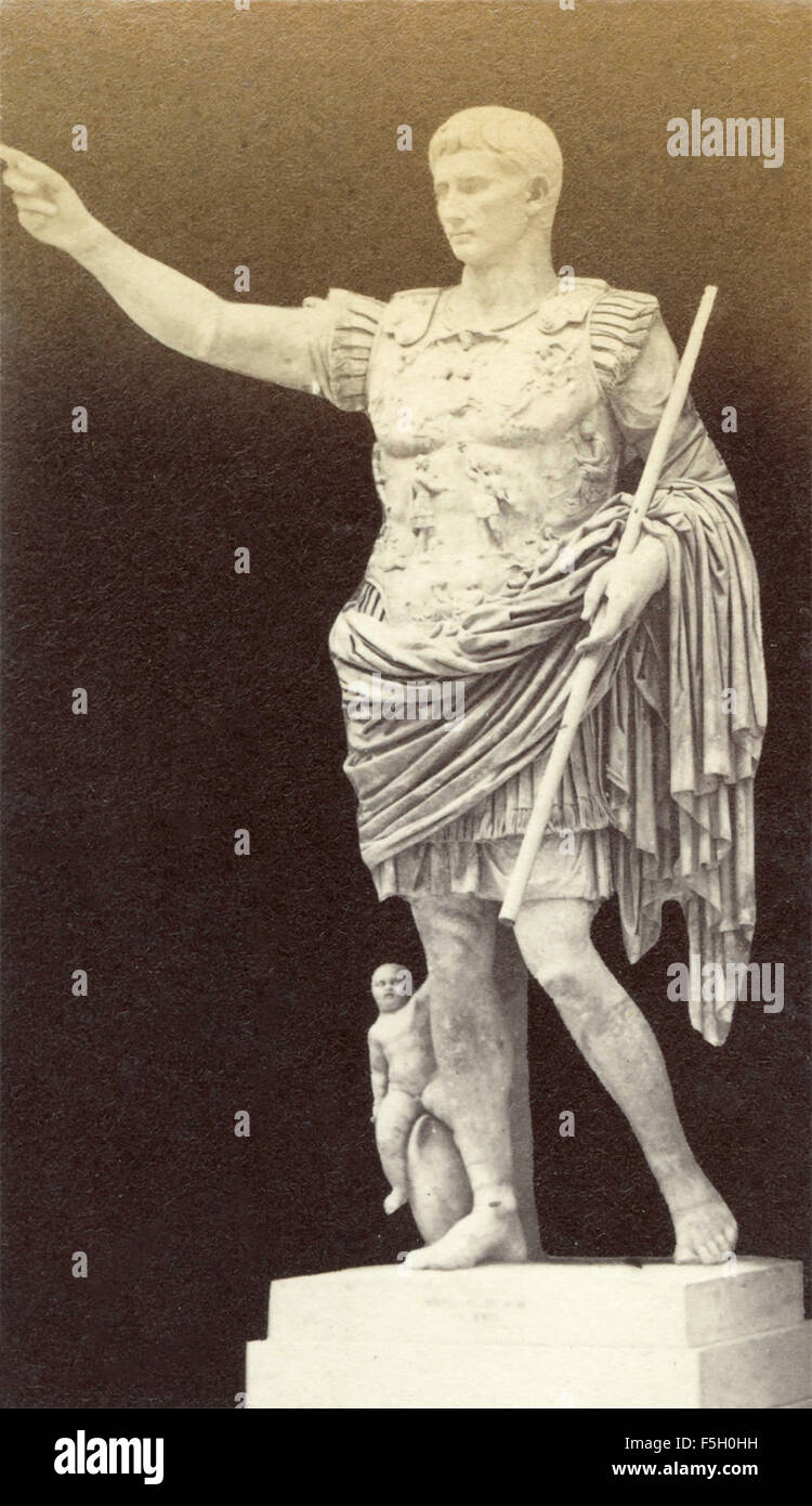 Julius Caesar Statue Rome High Resolution Stock Photography and Images ...