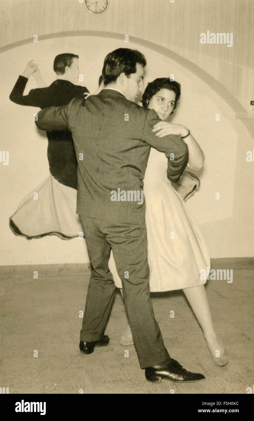 1950s couple dancing hi-res stock photography and images - Alamy