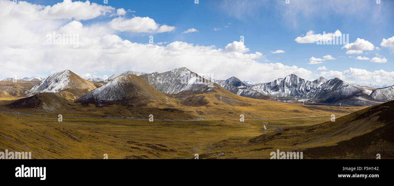 Tanggula mountains in Tibet, China Stock Photo - Alamy Tanggula mountains in Tibet, China Stock Photo - Alamy