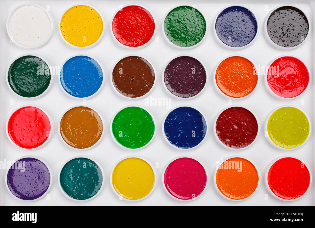 Colorful watercolor art hi-res stock photography and images - Alamy