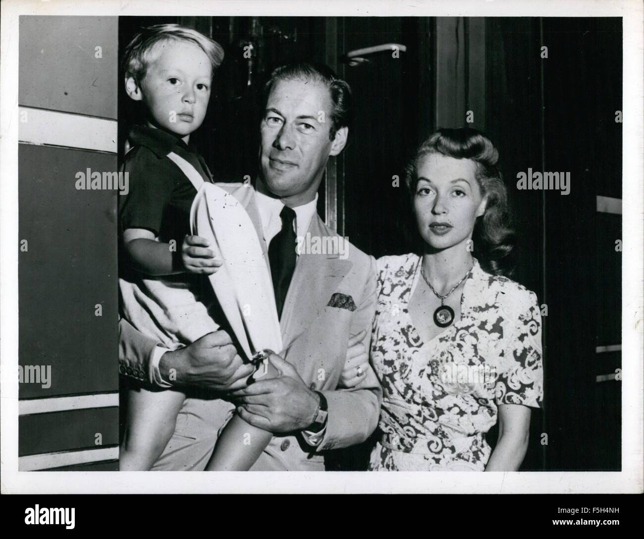 1952 - Rex Harrison, Lili Palmer and child © Keystone Pictures USA ...