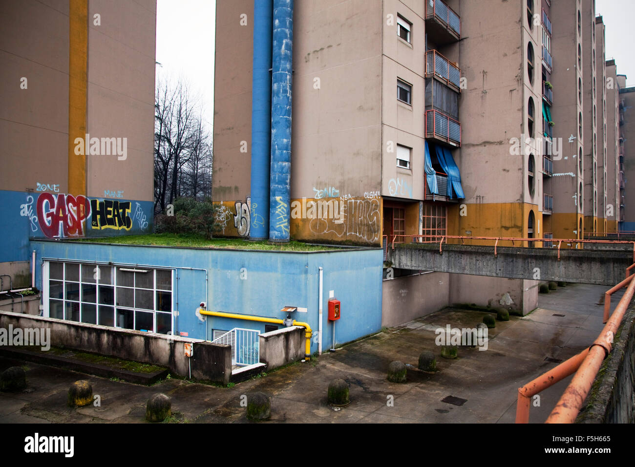 housing in the suburbs of Milan, Italy Stock Photo - Alamy