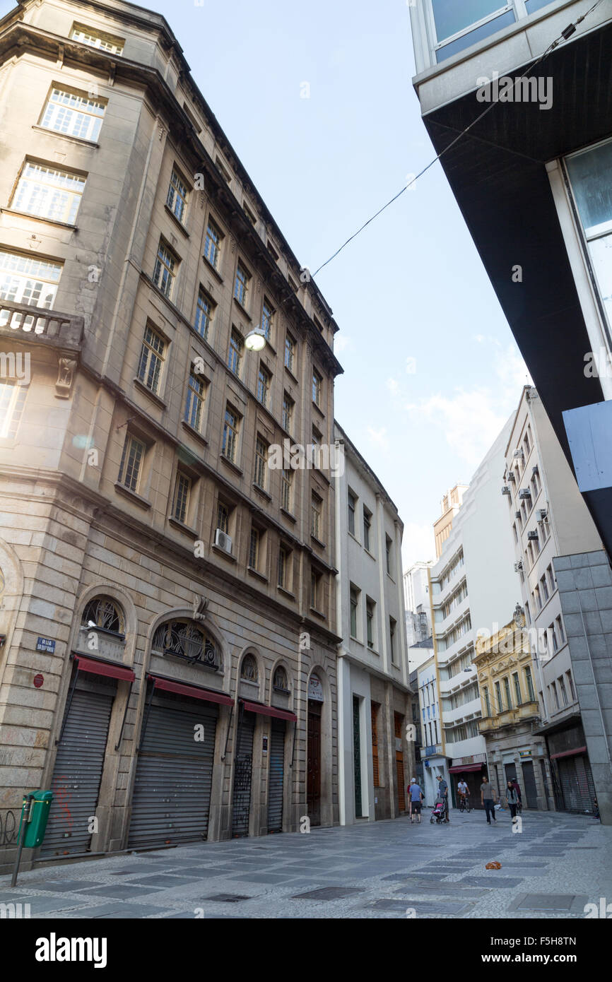 Street scene, buildings at Rua da Quitanda and Rua Sao Bento, street ...