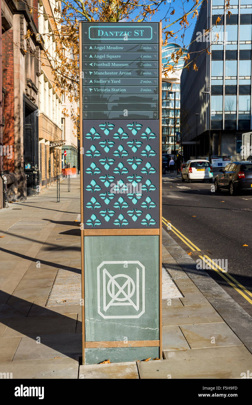 Manchester road sign hi-res stock photography and images - Alamy