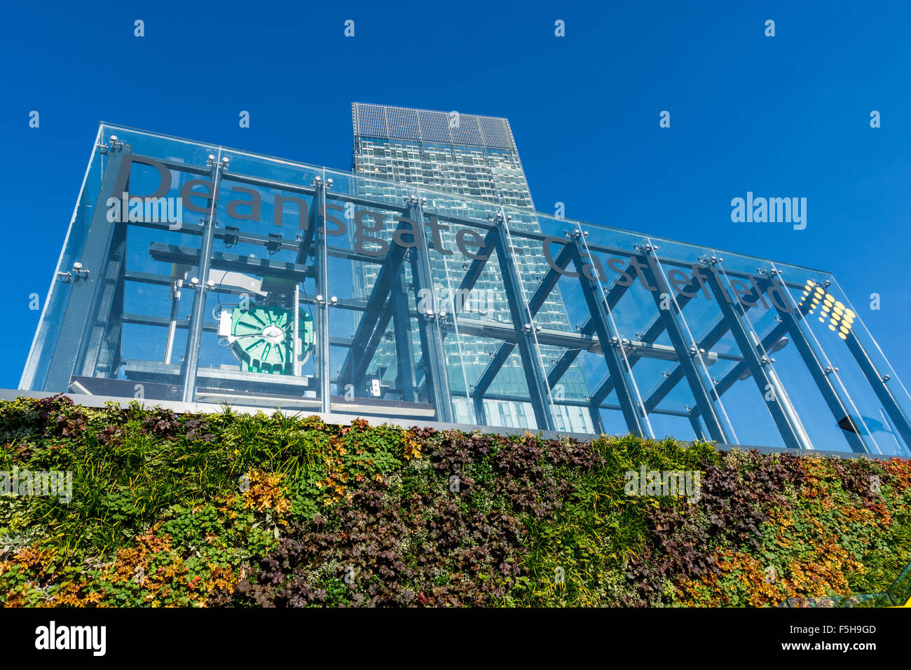 Lift motor room hi-res stock photography and images - Alamy