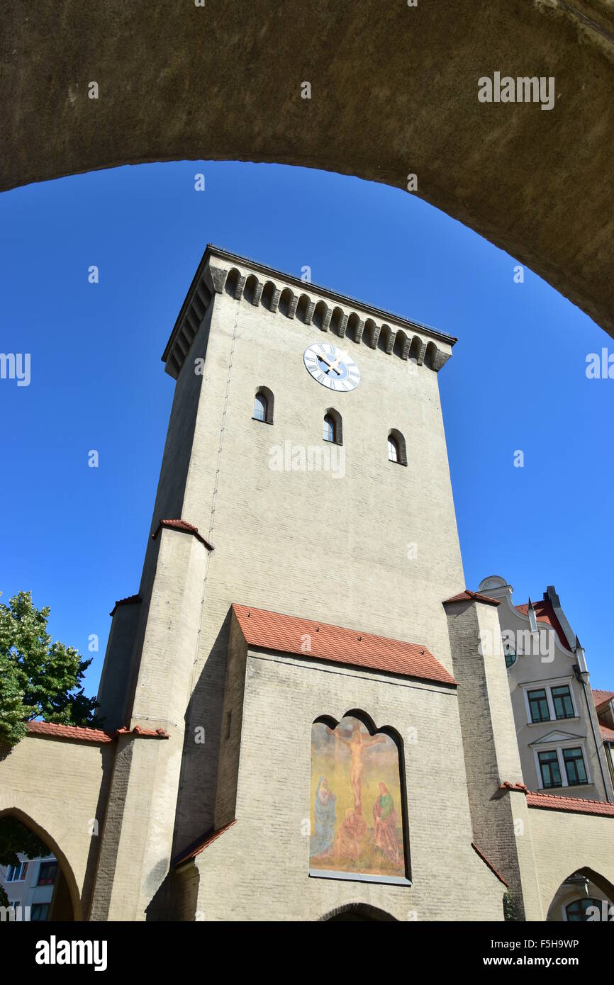 Munich, Germany - A view of the ISARTOR gate (ISAR gate Stock Photo - Alamy