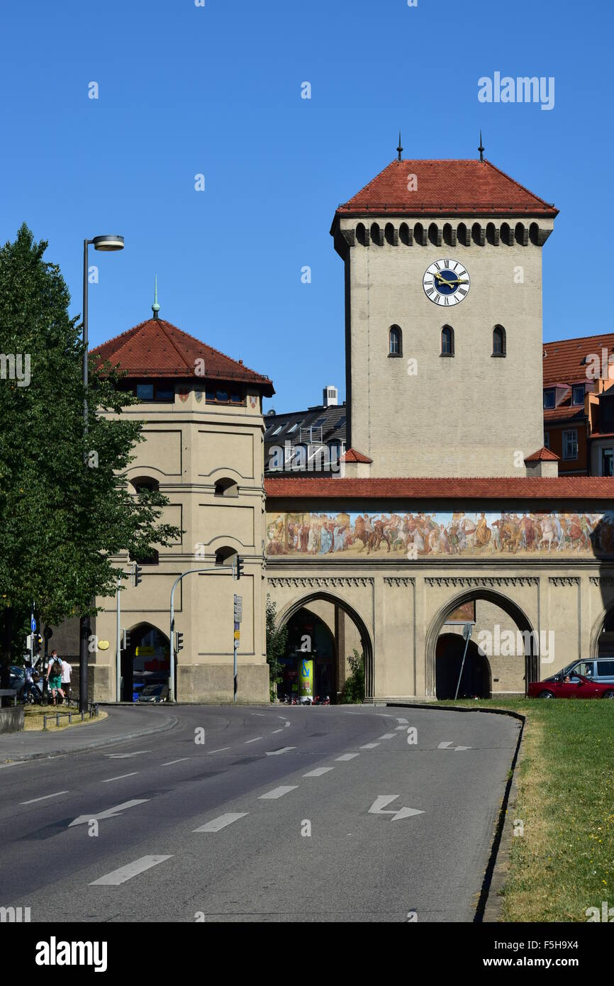 Munich, Germany - A view of the ISARTOR gate (ISAR gate Stock Photo - Alamy