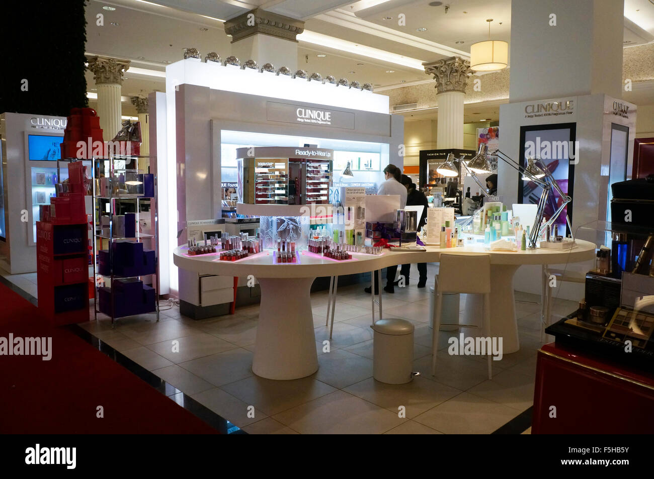 Macys on State Street at Christmas, Chicago, Illinois Stock Photo - Alamy