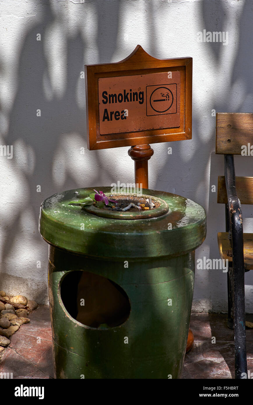 Smoking area and bins for cigarette disposal Stock Photo - Alamy