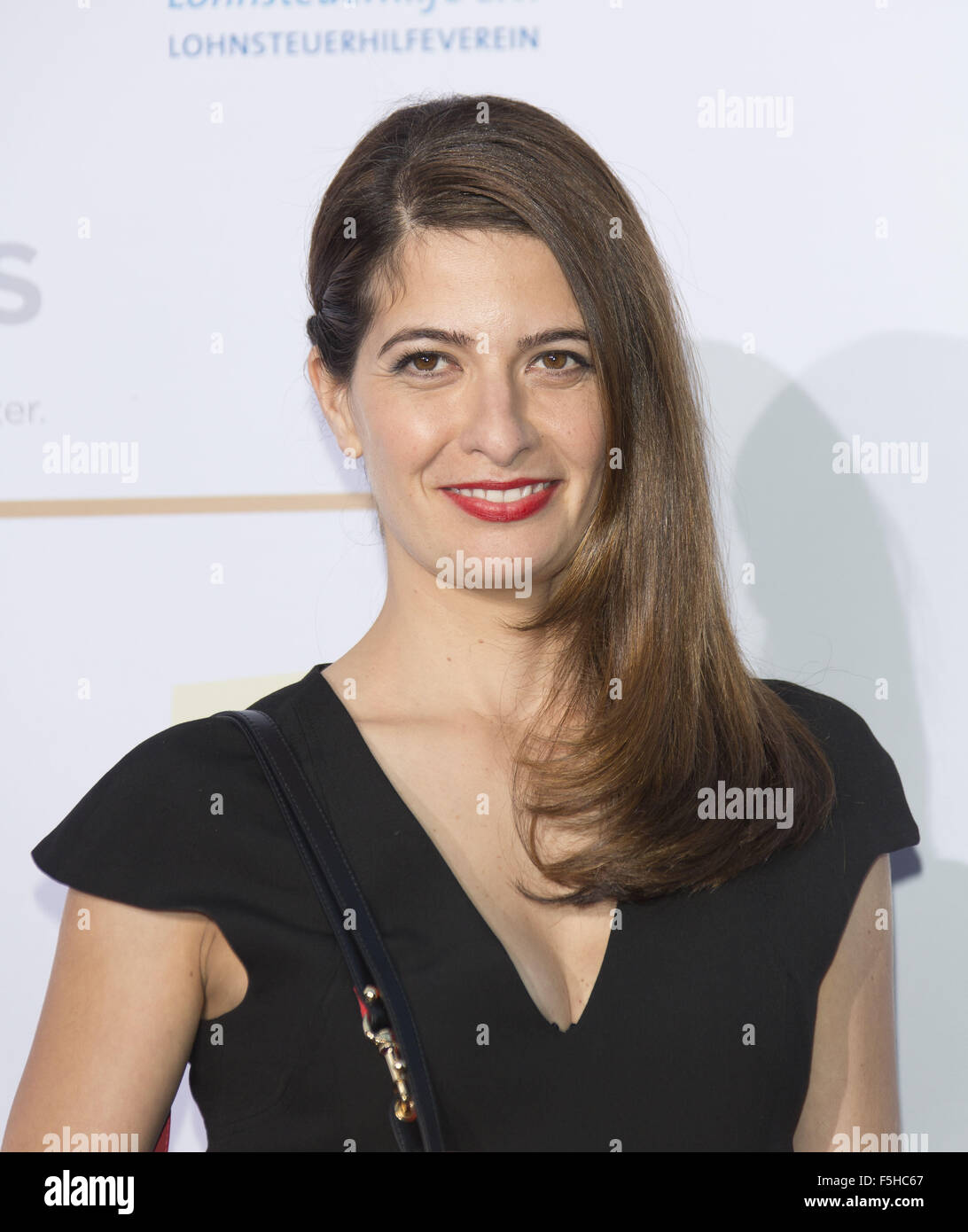 Linda zervakis hi-res stock photography and images - Alamy