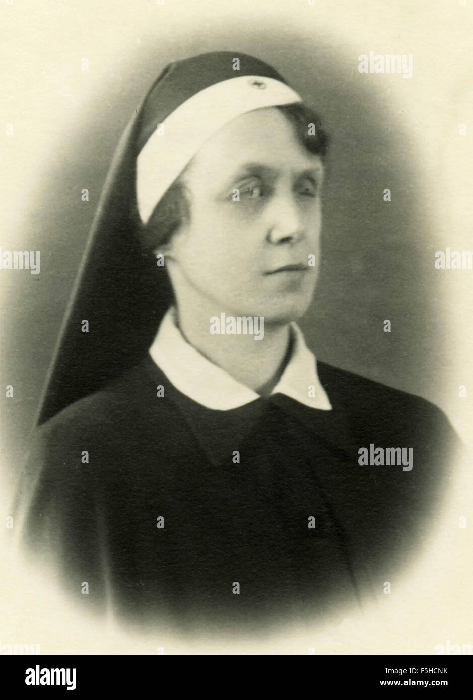 A Red Cross nurse, Italy Stock Photo - Alamy