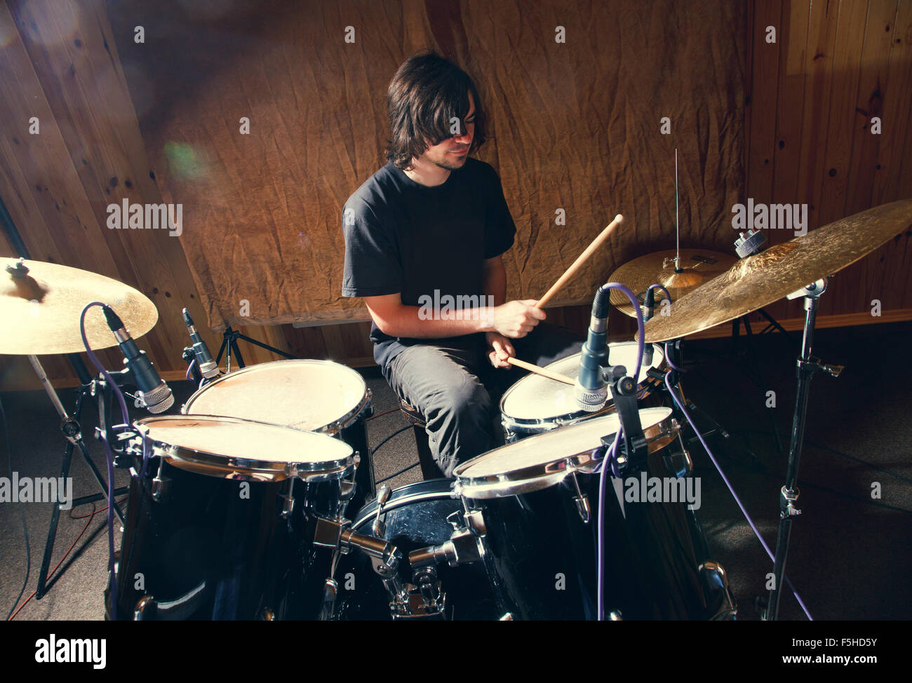 Rock and roll drummer Stock Photo - Alamy