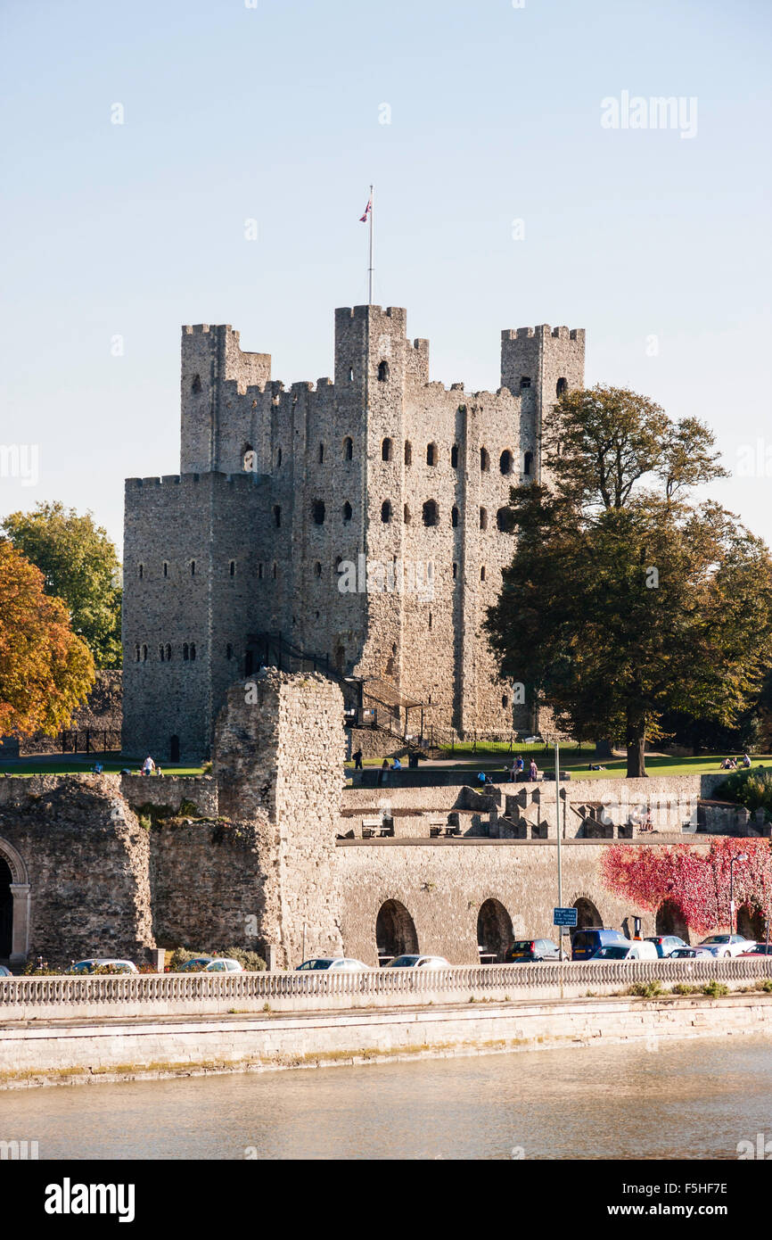 Curtain wall castle hi-res stock photography and images - Alamy
