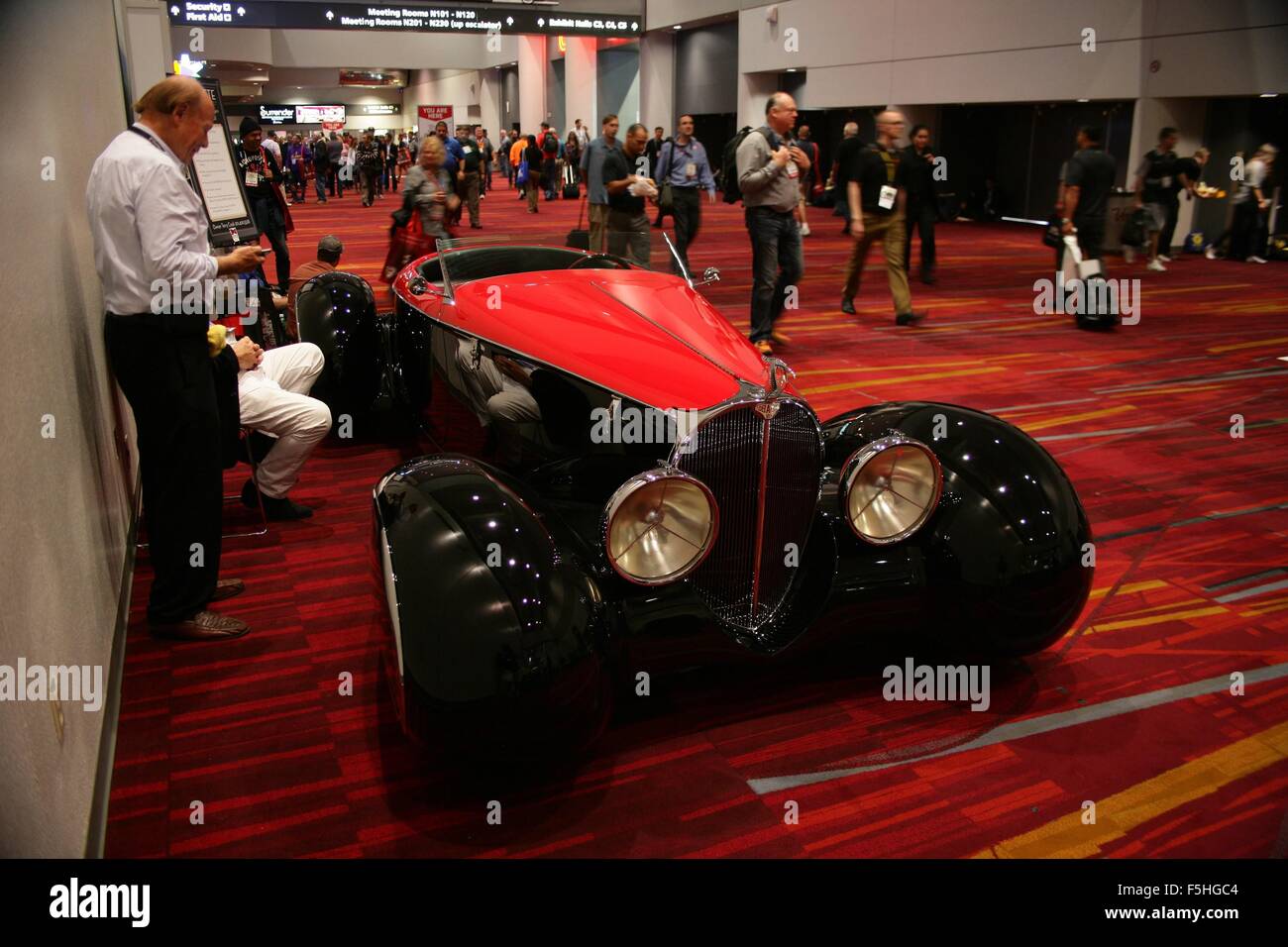 Las Vegas, NV, USA. 4th Nov, 2015. 1937 Auburn/Delahaye/Type 57S ...