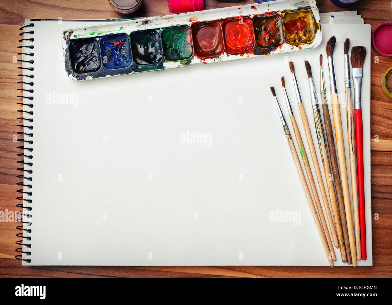 Drawing album hi-res stock photography and images - Alamy