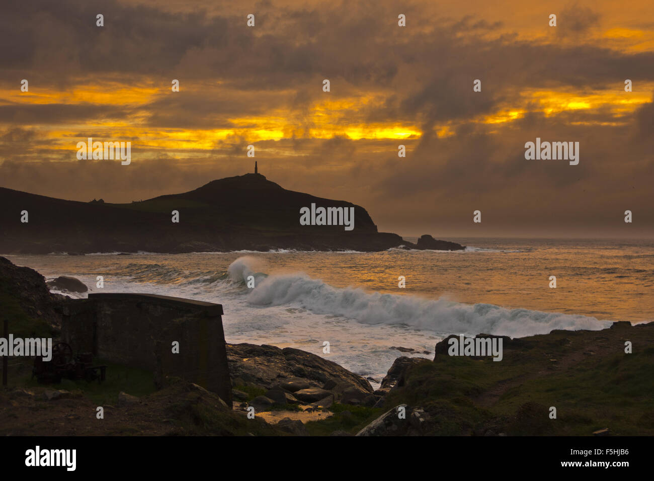 cape Cornwall sun set Stock Photo - Alamy