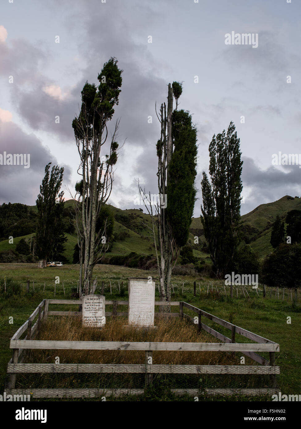 Maori grave hi-res stock photography and images - Alamy