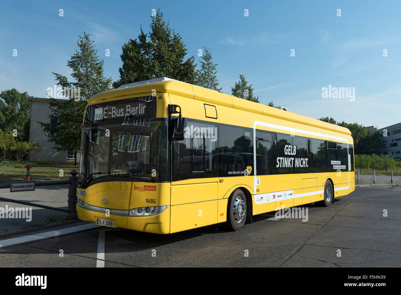 Berlin, Germany, E-Bus BVG Solaris Urbino 12 electric cars in 1686 ...