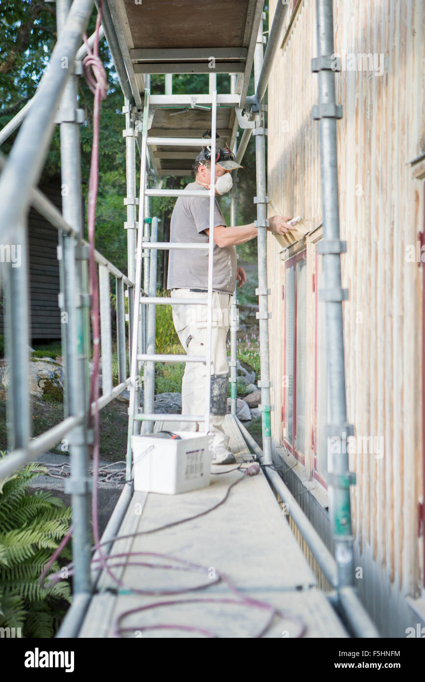 Scaffolding Fixing High Resolution Stock Photography and Images - Alamy