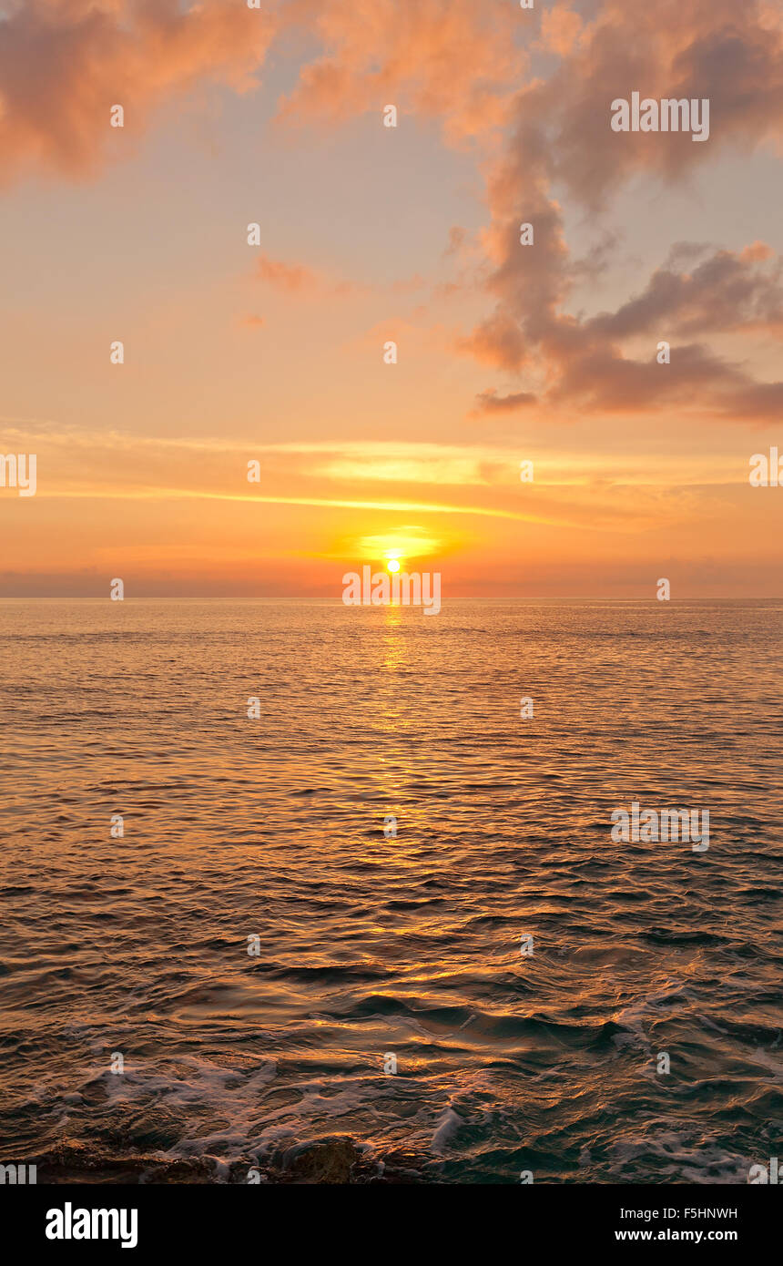 Sunset on the Caribbean seashore of Grand Cayman Island, Cayman Islands ...