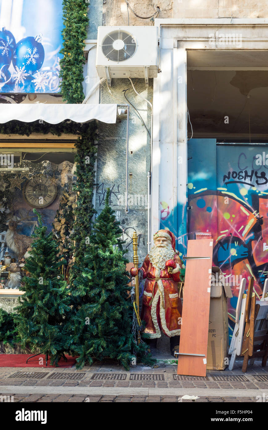 Messy shop hi-res stock photography and images - Alamy