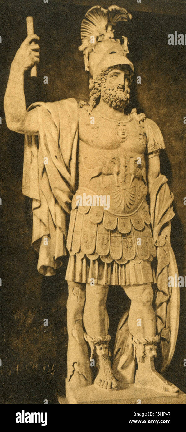 Mars statue hi-res stock photography and images - Alamy