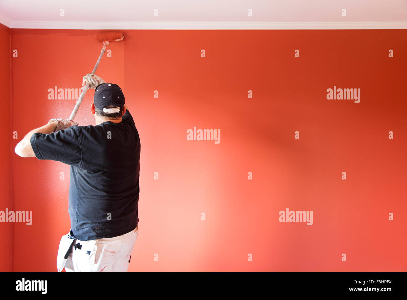 Man only painting wall hi-res stock photography and images - Alamy