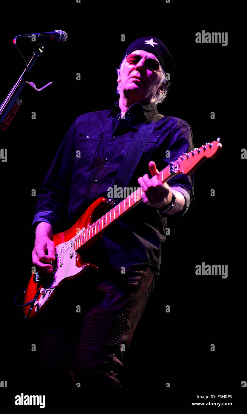 Loverboy paul dean hi-res stock photography and images - Alamy