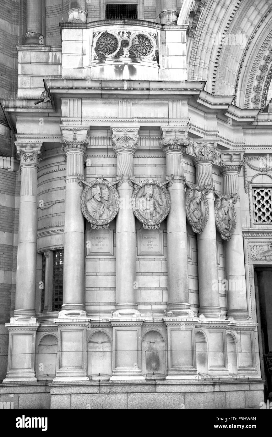 old architecture in england london europe wall and history Stock Photo ...