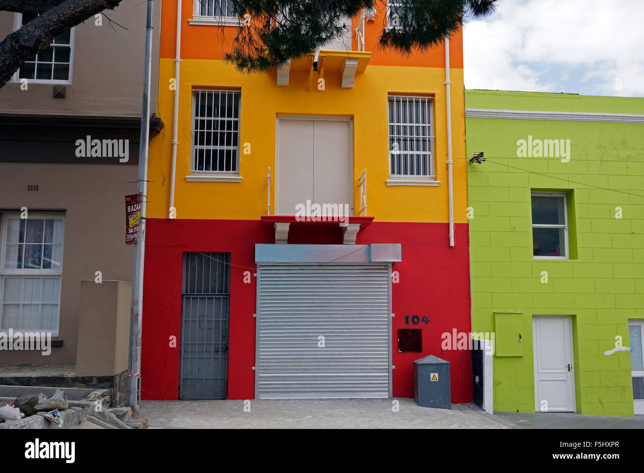 Row of brightly coloured buildings in the Bo-Kaap, Cape Town's Malay ...
