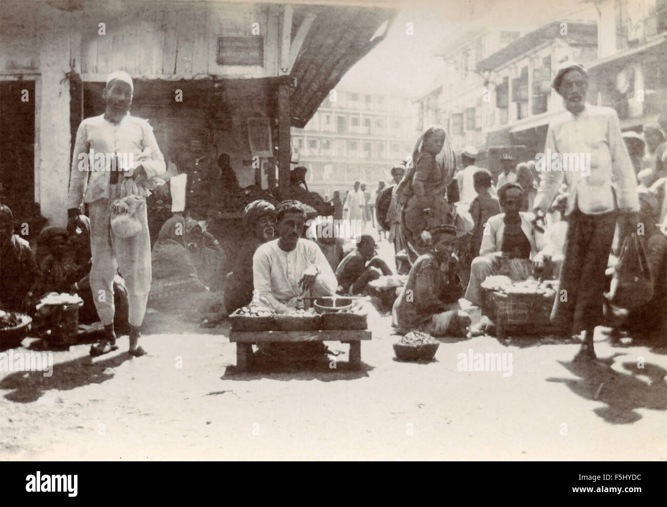 Market at 1920s hi-res stock photography and images - Alamy