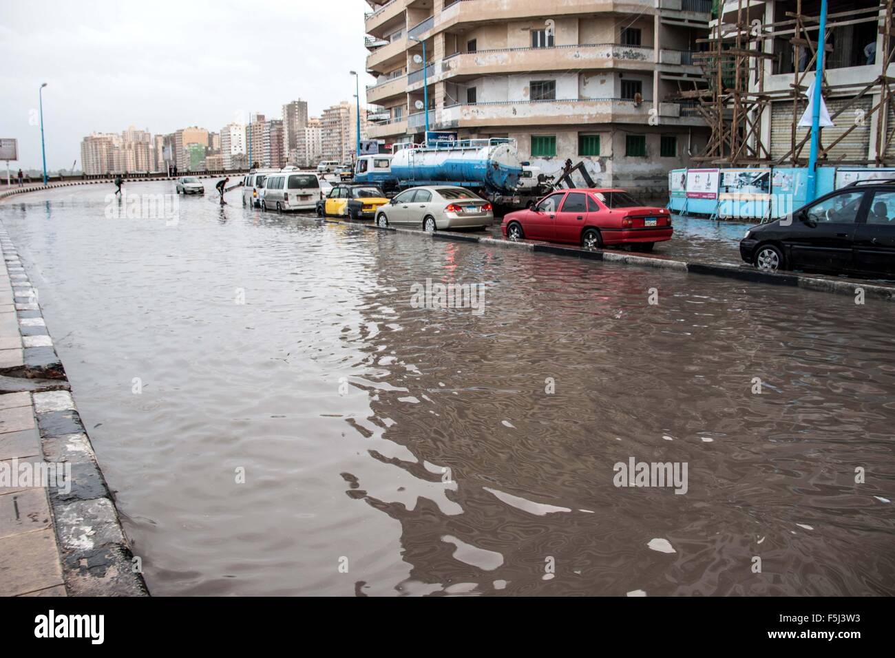 Alexandria, Alexandria, Egypt. 5th Nov, 2015. Egyptians walk in a ...
