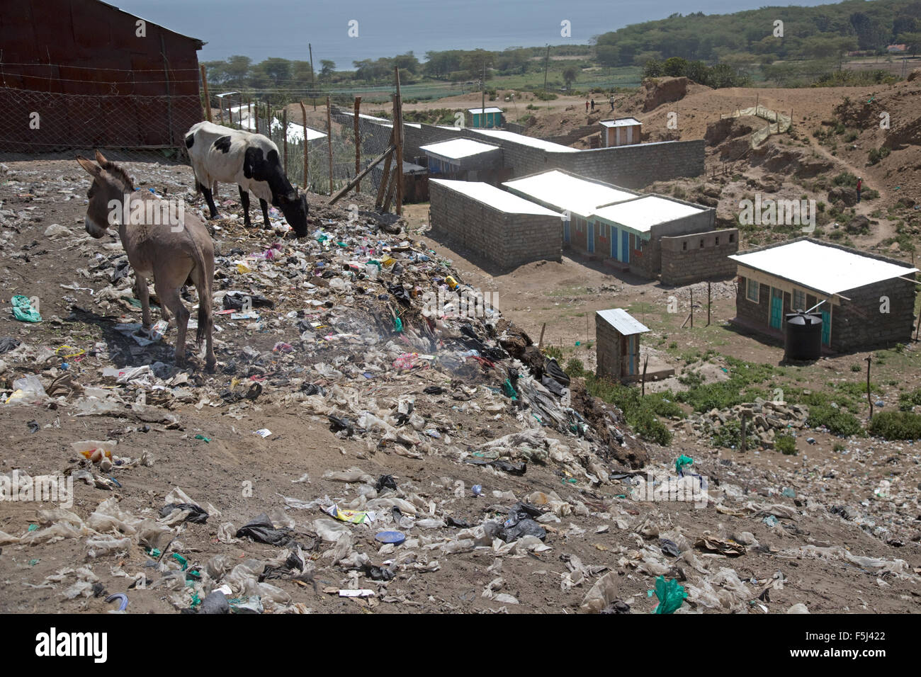 Rubbish dump hi-res stock photography and images - Alamy