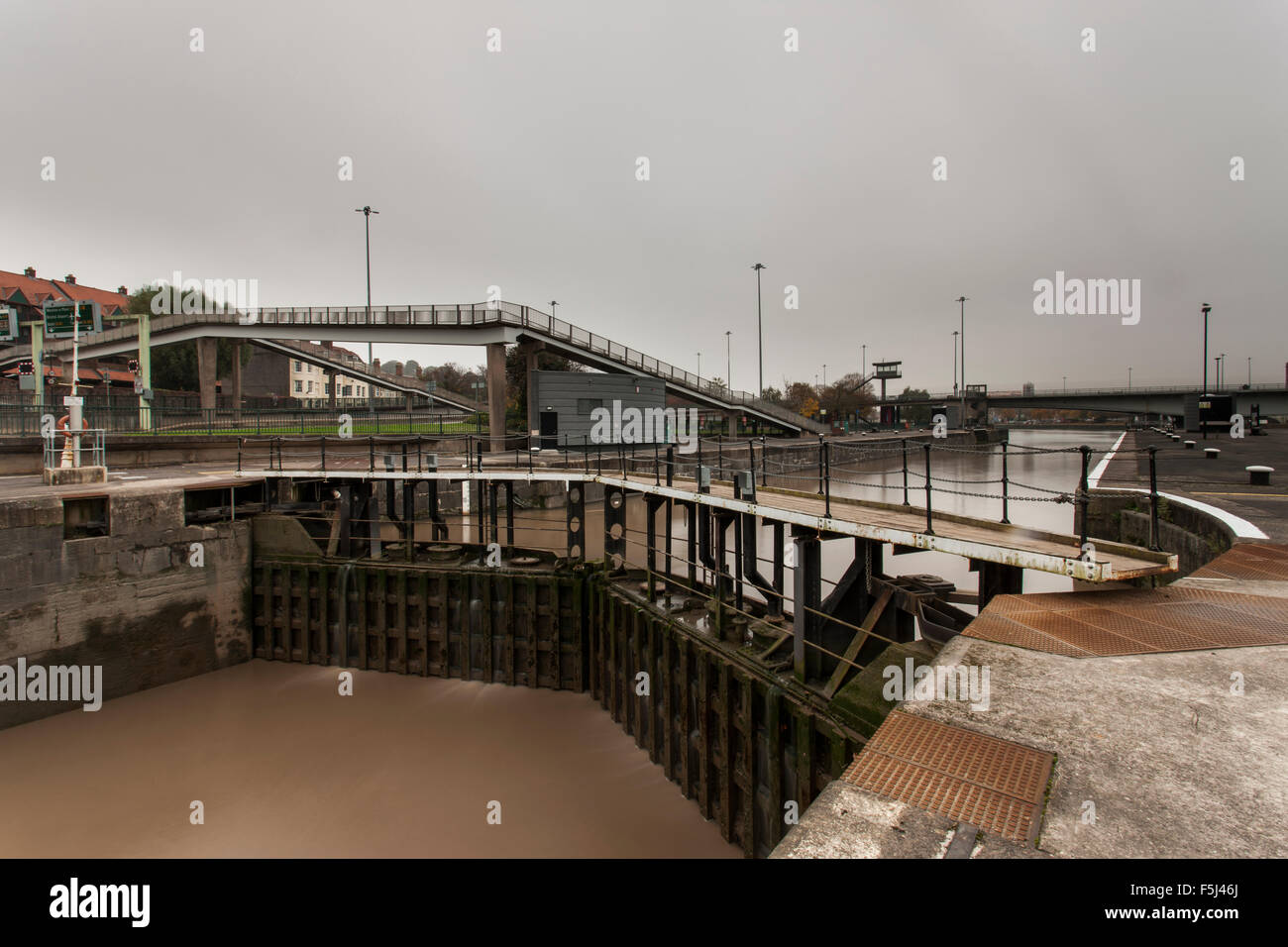 The river lock gates to the city docks, Bristol Stock Photo - Alamy