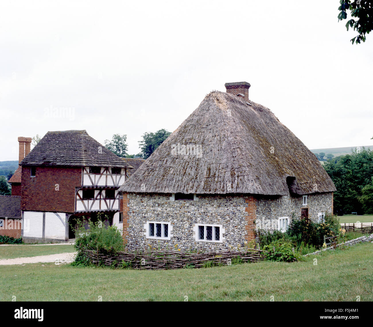 Thatched cottage at the Weald and Downland Museum in West Sussex Stock ...